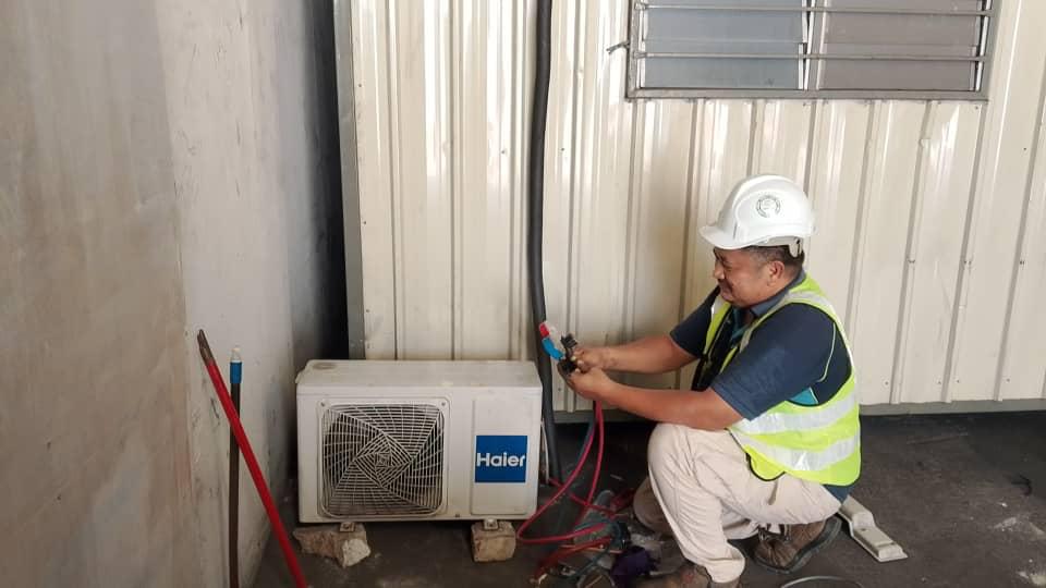 Aircond Dismantling & Removal Service | Aircond Man